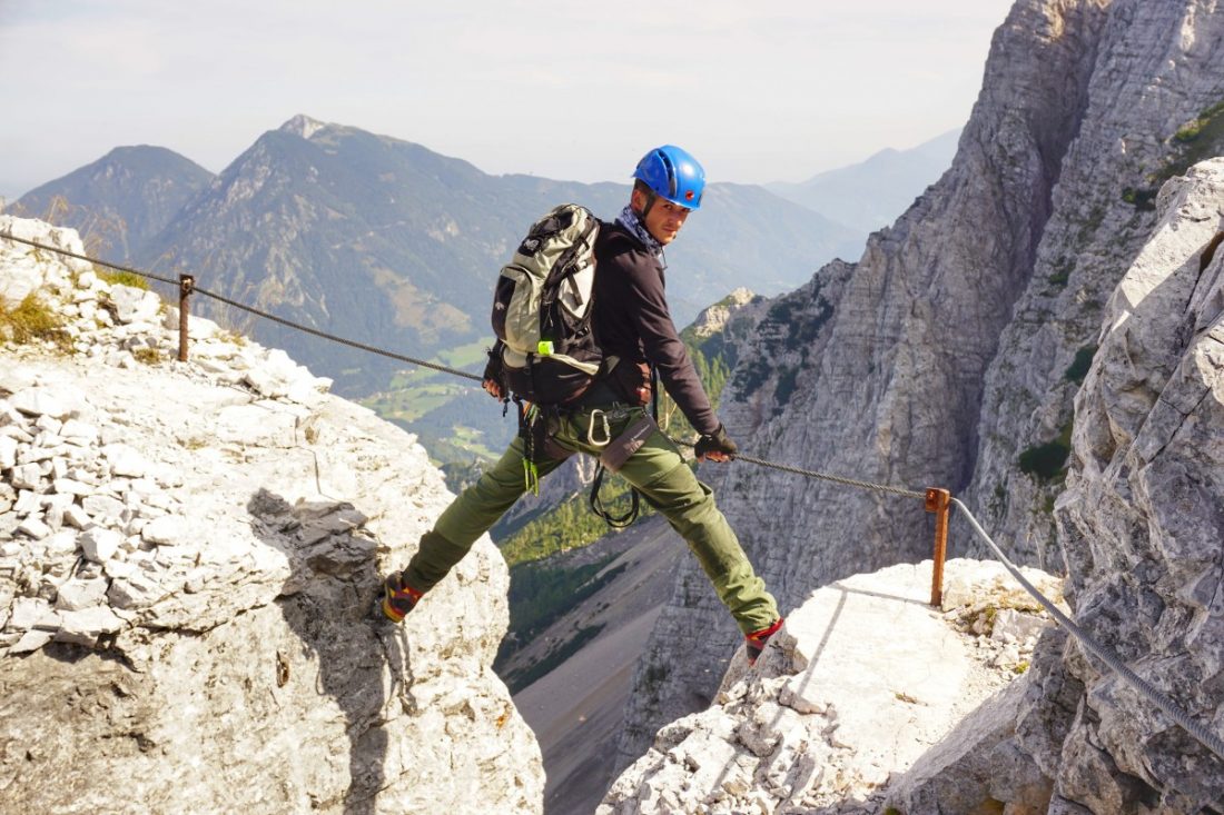 Znamenita ferata na Cjajnik, ki z vrhom Košutnikovega turna sestavlja ...